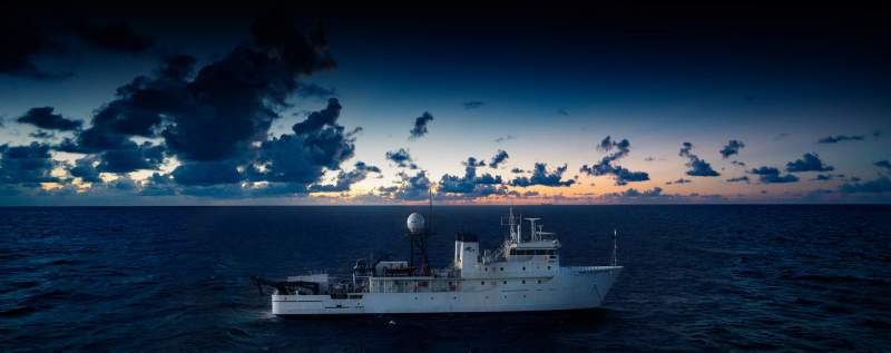 Ultra Deep Diving Submersibles | Triton Submarines